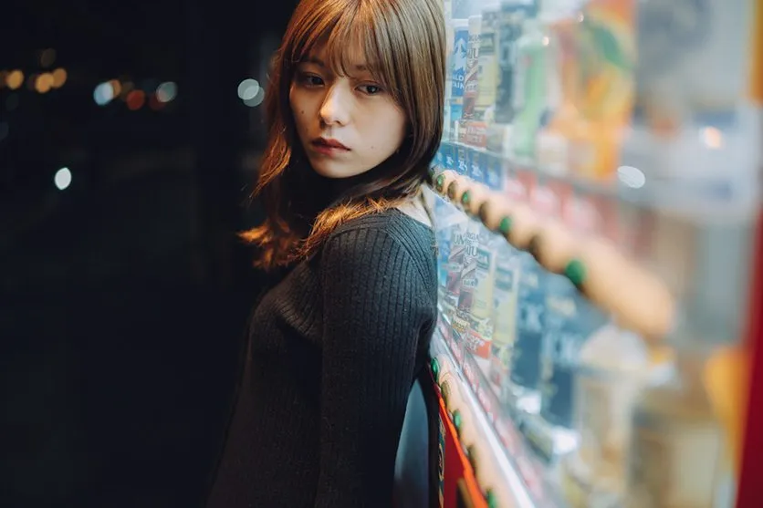 写真家 澤村 洋兵氏がタムロン SP 35mm F1.4 (Model F045)でポートレート。開放で京都の夜の街を攻める。 | TAMRON | タムロン