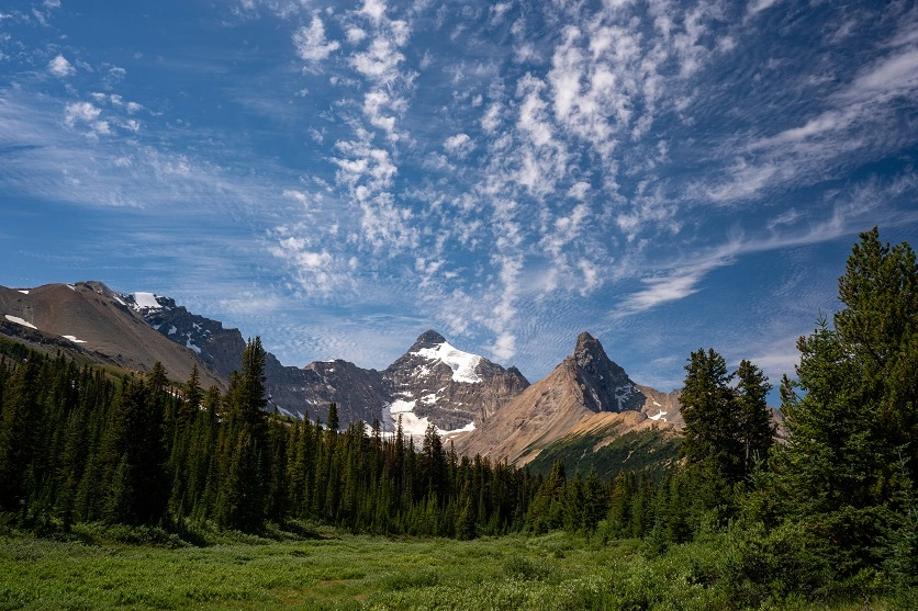 [Choosing a camera for mountain climbing] Capture beautiful mountain ...